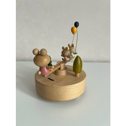 Новогодняя Музыкальная игрушка заводная карусель из натурального дерева, мишки