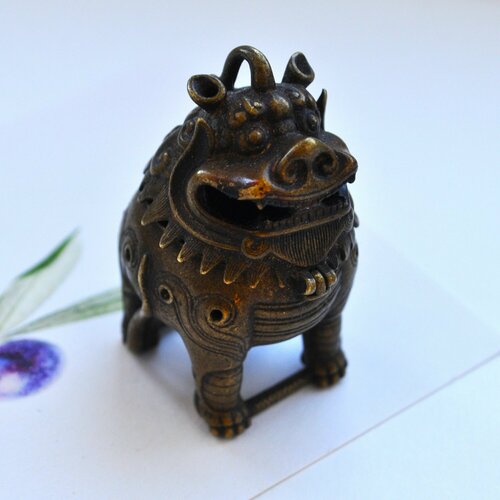 Подставка для благовоний ; курительница миниатюрная в восточном стиле "Китайский дракон"