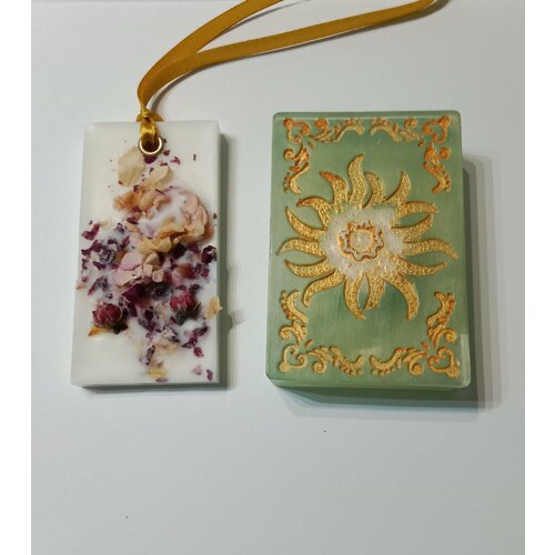 Подарочный набор: Флорентийское саше с ароматом парфюма от Burberry Weekend и мыло Лилия