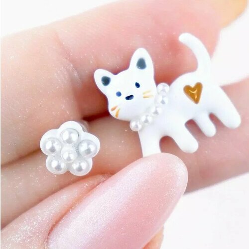 Серьги  Кот с жемчугом, белый