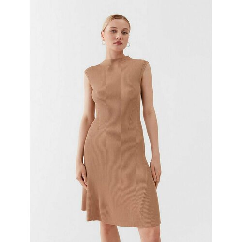 Платье GUESS, размер M [INT], коричневый
