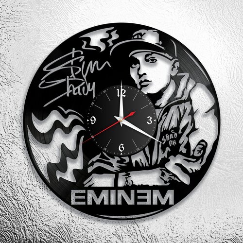 Настенные часы из виниловой пластинки с Eminem