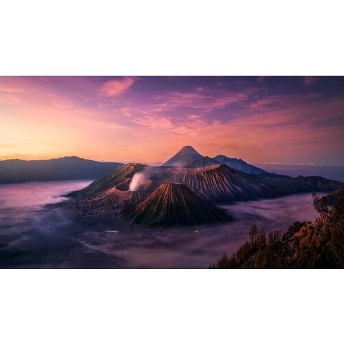 Картина на холсте 60x110 Альянс Лес "Тангер горы вечер утро туман" на подрамнике / интерьер/ декор
