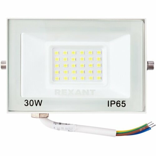 Светодиодный прожектор Rexant 30 Вт, 200-240 В, IP65, 2400 Лм, 5000 K, белый