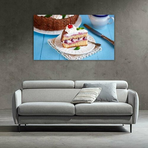 Картина на холсте 60x110 LinxOne "Вишня крем торт сладкое десерт" интерьерная для дома / на стену / на кухню / с подрамником