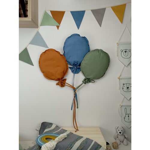 Воздушные шарики из ткани 3 шт./ Декор на стену в детскую комнату/ Сканди декор для детской / Табачный, синий шторм, лавровый лист