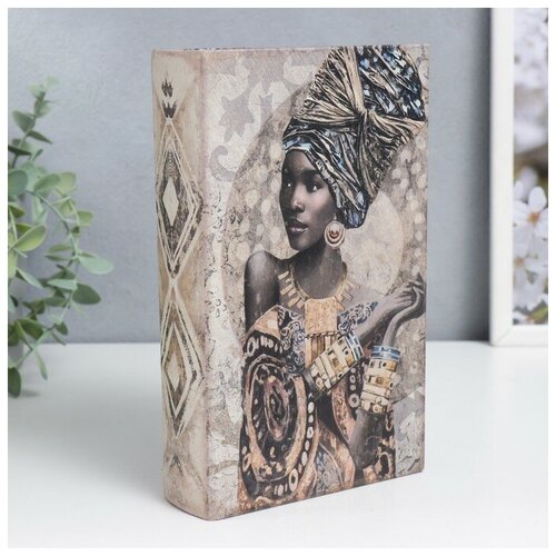 Сейф-книга дерево кожзам "Африканская красавица" 21х13х5 см