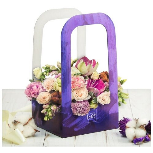 Коробка-переноска для цветов «С любовью», 12 × 12 × 22 см
