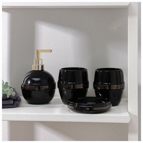 Набор аксессуаров для ванной комнаты КНР "Бесконечность", 4 предмета, черный (4563557)