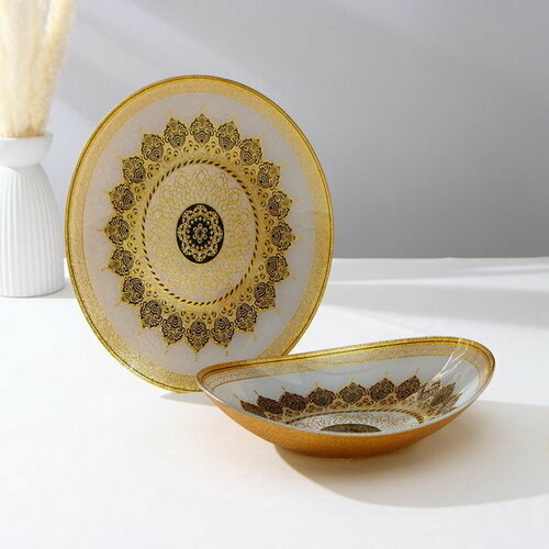 Набор тарелок "Мехенди", 2 предмета: 29*25 см и 33*28 см, цвет бежевый с чёрным и золотым, стекло