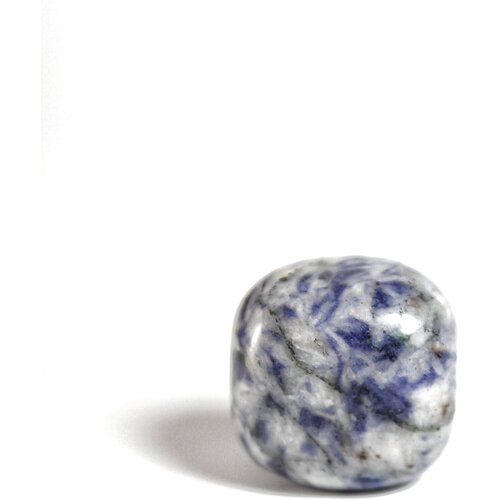 Натуральный камень Галтовка Содалит для декора, поделок, бижутерии, 2-2,5 см, 1 шт