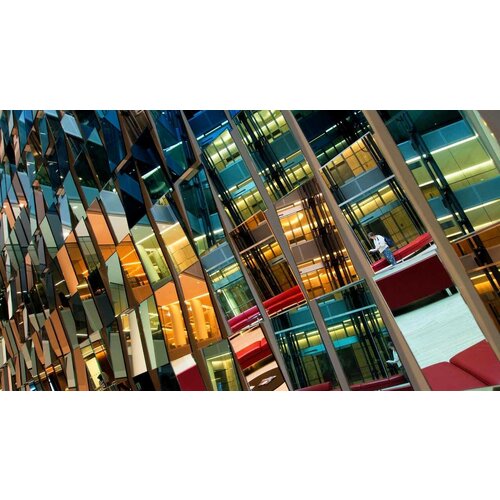 Картина на холсте 60x110 LinxOne "Лондон отражения Open House" интерьерная для дома / на стену / на кухню / с подрамником