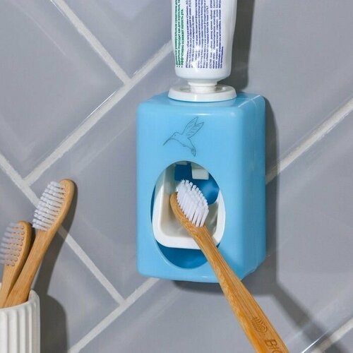Выдавливатель для зубной пасты механический "Колибри", голубой