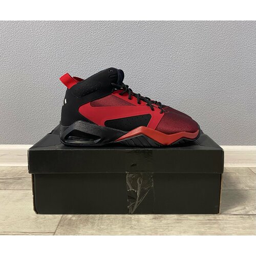 Кроссовки Jordan, размер 6Y, красный, черный