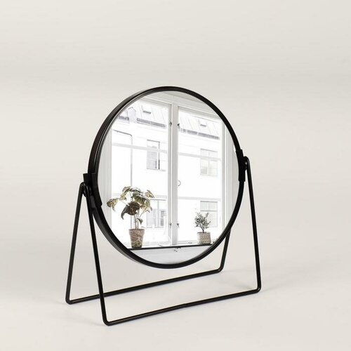 Зеркало настольное «Круг», двустороннее, с увеличением, d зеркальной поверхности 16 см, цвет чёрный