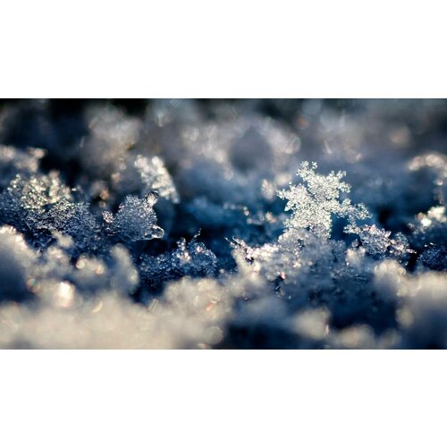 Картина на холсте 60x110 LinxOne "Макро снег зима снежинки" интерьерная для дома / на стену / на кухню / с подрамником
