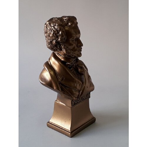 Статуэтка бюст писатель и поэт А. С. Пушкин. Высота 14,5см. Гипс, цвет бронза