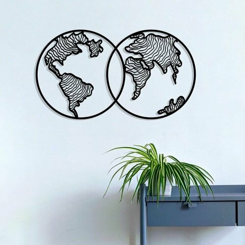 Декоративное панно деревянное, Карта мира, глобус (черный цвет)