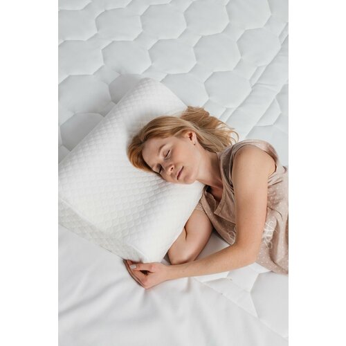 Подушка анатомическая для сна с эффектом памяти