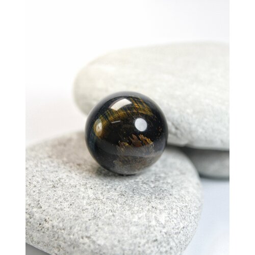 Натуральный камень Тигровый глаз для декора, поделок, бижутерии, шар, диаметр 28-30 мм