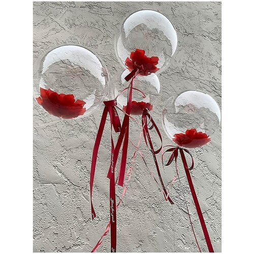 Воздушный шар Баблс с гелием и лепестками роз, красный - 1 шт