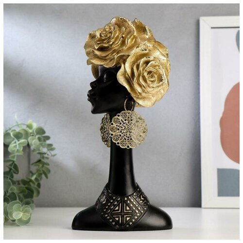 Сувенир полистоун "Африканка с золотыми розами в волосах"микс 28,5х13,5х10,5 см./В упаковке шт: 1