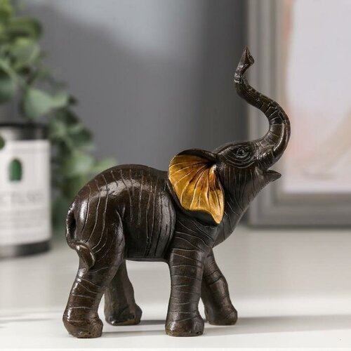 Сувенир полистоун "Слон африканский коричневый" золотые ушки 12х4,3х9,5 см