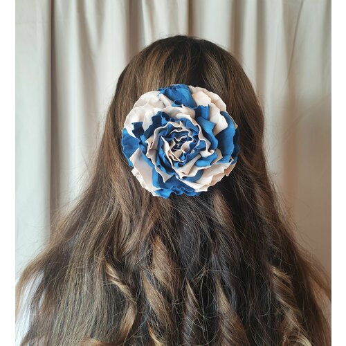 Заколка для волос авторская цветок роза кремово-синяя