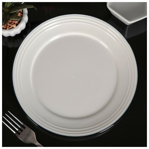 Тарелка фарфоровая десертная «Морской бриз», d=20 см, цвет белый