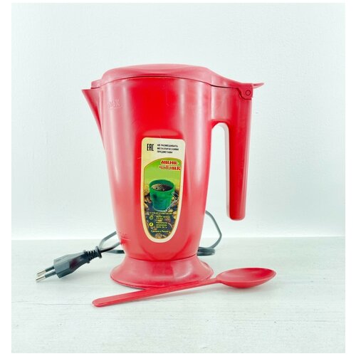 Мини чайник дорожный 0,5л высота 17см / Электрический чайник / Чайник дорожный / Чайник с ложкой, красный