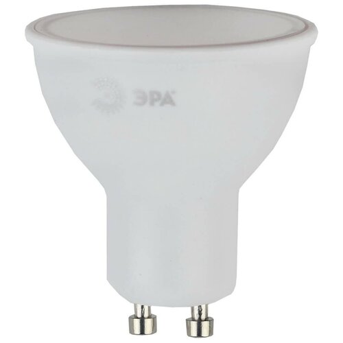 Лампа светодиодная ЭРА GU10 7W 2700K матовая ECO LED MR16-7W-827-GU10