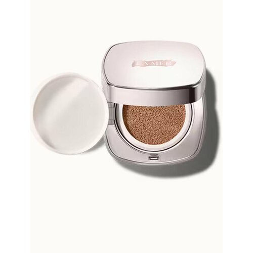 Тональный лифтинг-кушон эффектом сияния с запасным блоком La Mer The Luminous Lifting Cushion Foundation 24 гр. (Sand).