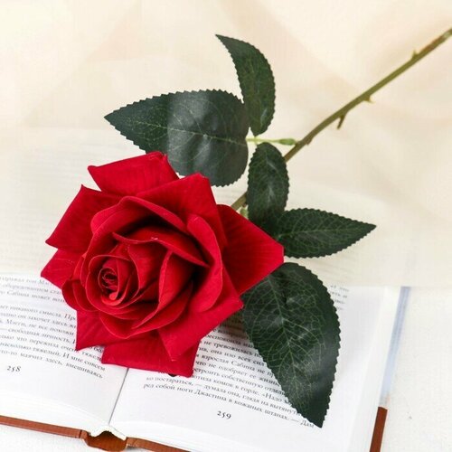 Цветы искусственные Роза Нежный бархат d-12 см h-55 см, красный