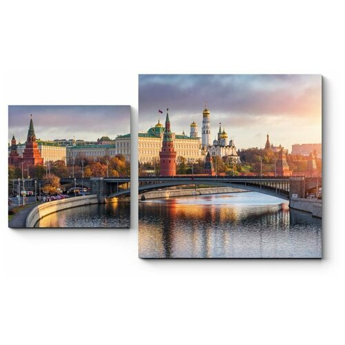 Модульная картина Лучи утреннего солнца над Кремлем, Москва 100x60