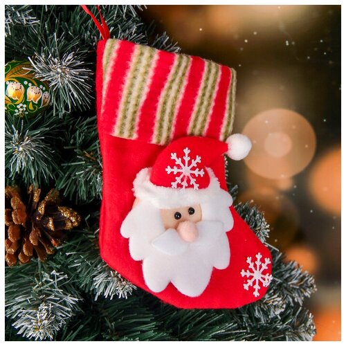 Носок для подарков "Дед Мороз и снежинки" 15х13 см, бело-красный