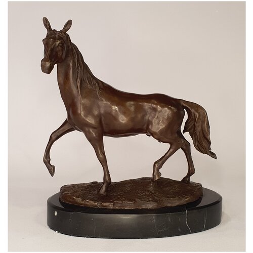 Бронзовая скульптура Лошадь на подставке