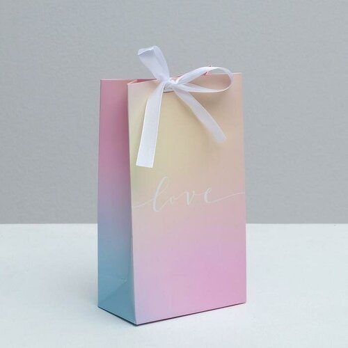 Пакет подарочный с лентой «Love», 13 × 23 × 7 см