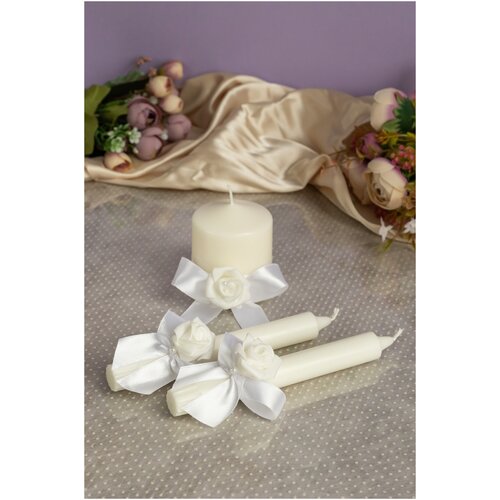 Набор свечей для домашнего очага и украшения интерьера "Свадебный букет" с латексными розами и атласными бантами белого цвета