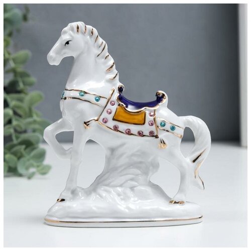 --- Сувенир керамика "Конь с попоной" стразы 15 см