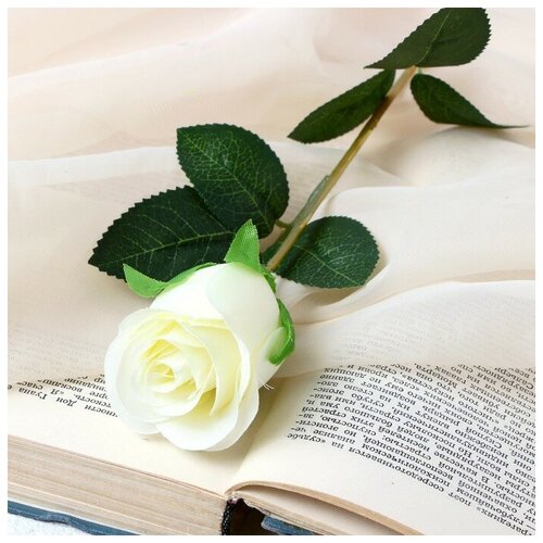 Цветы искусственные "Бутончик розы" 5х50 см, белый (2 шт)