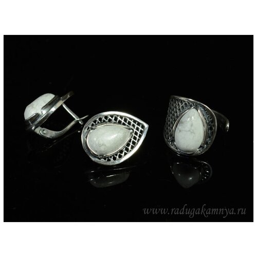 Комплект бижутерии: кольцо, серьги, кахолонг, размер кольца: безразмерное, белый