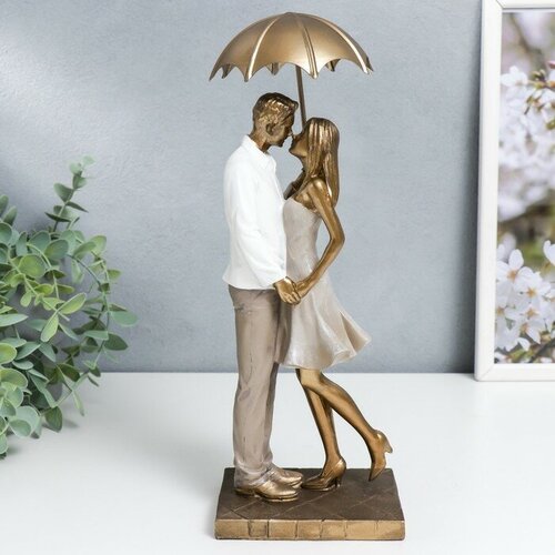 Сувенир полистоун романтика "Поцелуй под дождём" 30х11,5х14,5 см