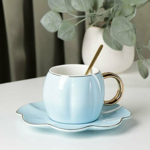 Чайная пара с ложкой "Цветок", 240 мл, чашка 11x8x7 см, блюдце d 16 см, цвет голубой, набор для чая