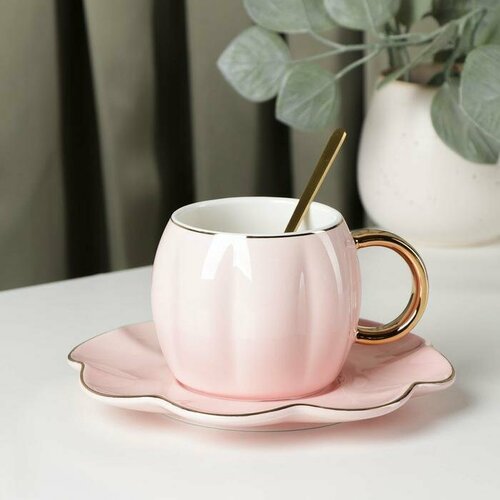 Чайная пара керамическая "Цветок", 3 предмета: чашка 240 мл, блюдце d16 см, ложка, цвет розовый
