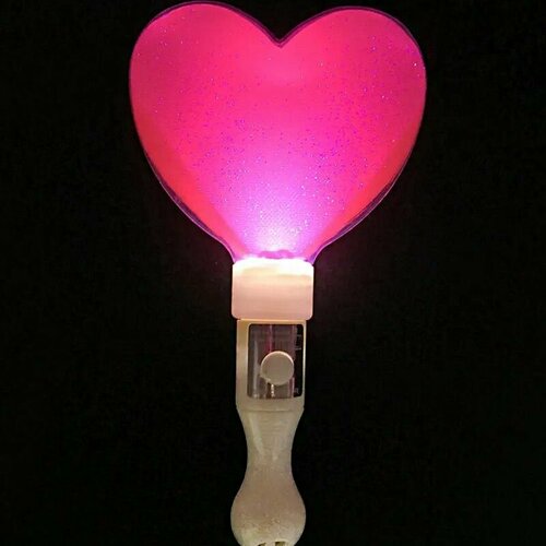 Светящаяся палочка-фонарик "Сердце"