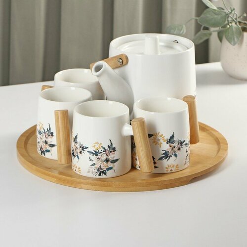 Набор чайный керамический "Сакура", 6 предметов: 4 кружки 250 мл, чайник 1 л, поднос d 29 см, цвет белый