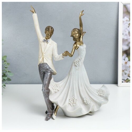 Сувенир полистоун "Молодожёны - свадебный танец" 35 5х14х25 см