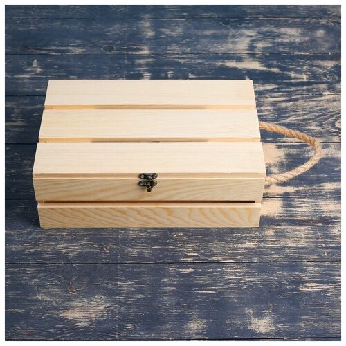Подарочный ящик 30×20×10 см деревянный с откидной крышкой, с замком, ручка Дарим Красиво