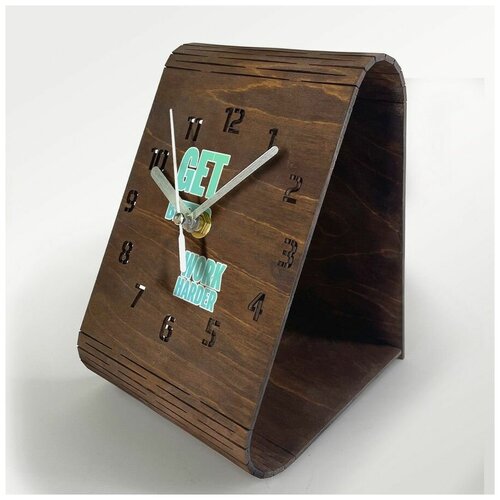 Настольные часы из дерева, цвет венге, яркий рисунок Мотивация (становись лучше работай усерднее) - 224