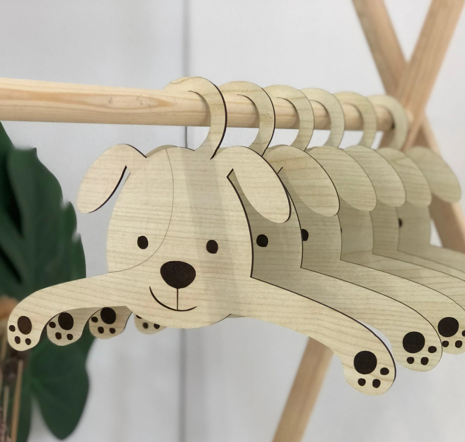 Вешалка из дерева детская с животными, набор из 6 шт / Необычная детская вешалка